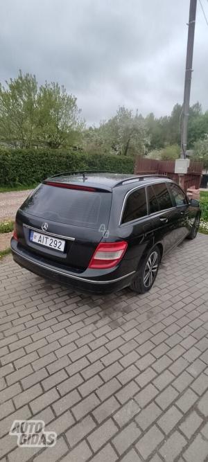 Black Mercedes-Benz c-220 2009 in Kaisiadorys, with an engine capacity of 2.10 L and mileage of 384 thousand km for 2500 €, photo  on AUTOMOTO.COM.LV