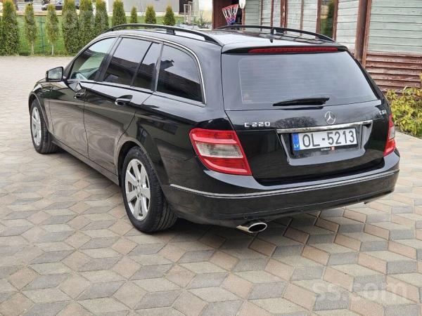 Черный Мерседес Ц 220 2009 в Талси, объемом двигателя 2.20 л и пробегом 315 тыс. км за 3899 €, фото 3 на AUTOMOTO.COM.LV