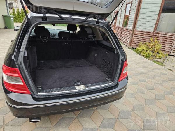 Black Mercedes-Benz c-220 2009 in Talsi, with an engine capacity of 2.20 L and mileage of 315 thousand km for 3899 €, photo 10 on AUTOMOTO.COM.LV