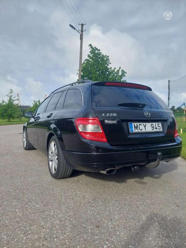 Black Mercedes-Benz c-220 2009 in Klaipeda, with an engine capacity of 2.14 L and mileage of 270 thousand km for 5300 €, photo 1 on AUTOMOTO.COM.LV