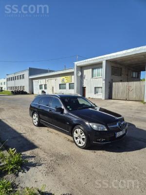 Melns Mercedes-Benz c-220 2009 Ogre, ar dzinēja tilpumu 2.10 L un nobraukumu 428 tūkst. km par 4150 €, foto 3 vietnē AUTOMOTO.COM.LV