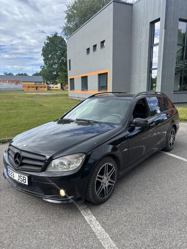Melns Mercedes-Benz c-220 2009 Kuresāre, ar dzinēja tilpumu 2.20 L un nobraukumu 397 tūkst. km par 2600 €, foto 9 vietnē AUTOMOTO.COM.LV