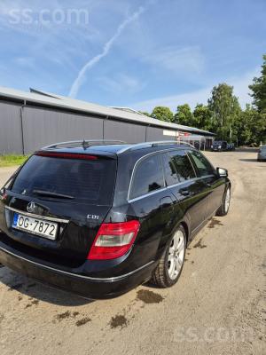 Black Mercedes-Benz c-220 2009 in Ogre, with an engine capacity of 2.10 L and mileage of 0 thousand km for 3215 €, photo 7 on AUTOMOTO.COM.LV