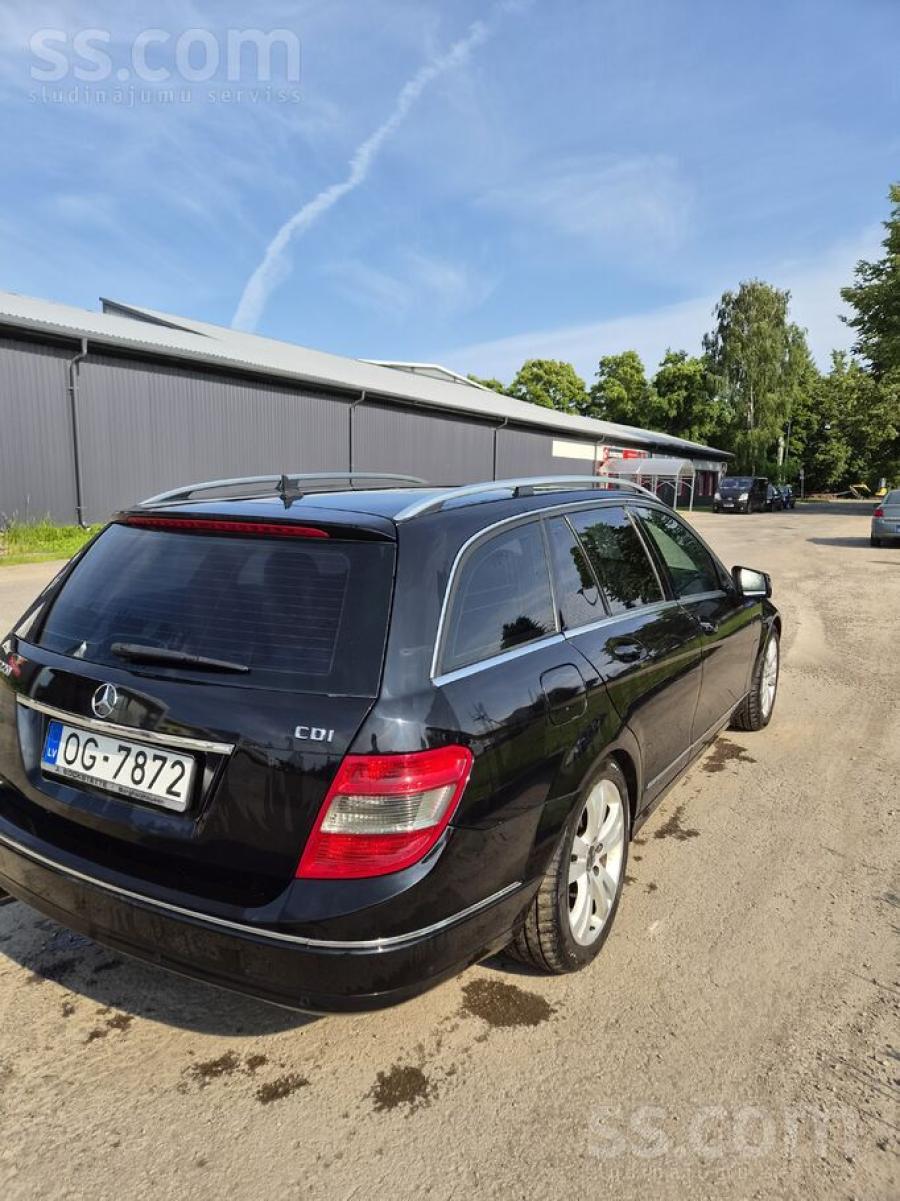 Black Mercedes-Benz c-220 2009 in Ogre, with an engine capacity of 2.10 L and mileage of 0 thousand km for 3215 €, photo 7 on AUTOMOTO.COM.LV