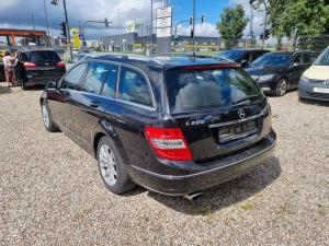 Melns Mercedes-Benz c-220 2009 Kauņa, ar dzinēja tilpumu 2.20 L un nobraukumu 270 tūkst. km par 3200 €, foto 4 vietnē AUTOMOTO.COM.LV