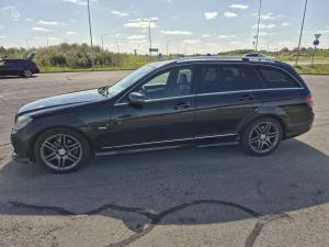 Black Mercedes-Benz c-220 2009 in Panevezys, with an engine capacity of 2.20 L and mileage of 341 thousand km for 4000 €, photo 5 on AUTOMOTO.COM.LV