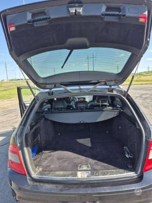Black Mercedes-Benz c-220 2009 in Panevezys, with an engine capacity of 2.20 L and mileage of 341 thousand km for 4000 €, photo 10 on AUTOMOTO.COM.LV