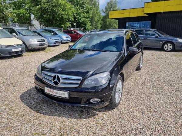 Melns Mercedes-Benz c-220 2009 Kauņa, ar dzinēja tilpumu 2.20 L un nobraukumu 270 tūkst. km par 3200 €, foto 4 vietnē AUTOMOTO.COM.LV