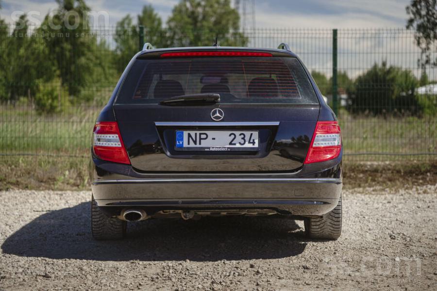 Melns Mercedes-Benz c-220 2009 Rīga, ar dzinēja tilpumu 2.20 L un nobraukumu 430 tūkst. km par 5490 €, foto 6 vietnē AUTOMOTO.COM.LV