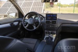 Melns Mercedes-Benz c-220 2009 Rīga, ar dzinēja tilpumu 2.20 L un nobraukumu 430 tūkst. km par 5490 €, foto 13 vietnē AUTOMOTO.COM.LV