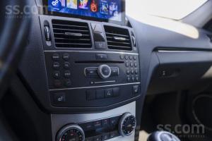 Melns Mercedes-Benz c-220 2009 Rīga, ar dzinēja tilpumu 2.20 L un nobraukumu 430 tūkst. km par 5490 €, foto 21 vietnē AUTOMOTO.COM.LV