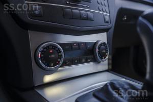Melns Mercedes-Benz c-220 2009 Rīga, ar dzinēja tilpumu 2.20 L un nobraukumu 430 tūkst. km par 5490 €, foto 22 vietnē AUTOMOTO.COM.LV