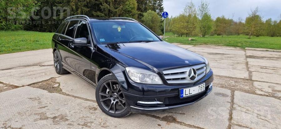 Black Mercedes-Benz c-220 2010 in Rezekne, with an engine capacity of 2.10 L and mileage of 273 thousand km for 4300 €, photo 10 on AUTOMOTO.COM.LV