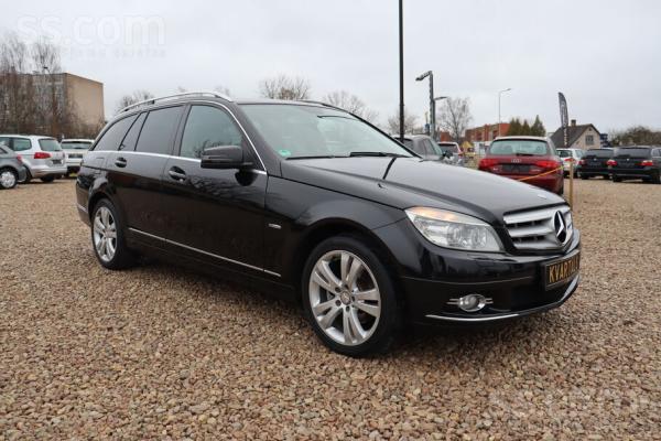 Black Mercedes-Benz c-220 2010 in Gulbene, with an engine capacity of 2.20 L and mileage of 0 thousand km for 6490 €, photo 2 on AUTOMOTO.COM.LV