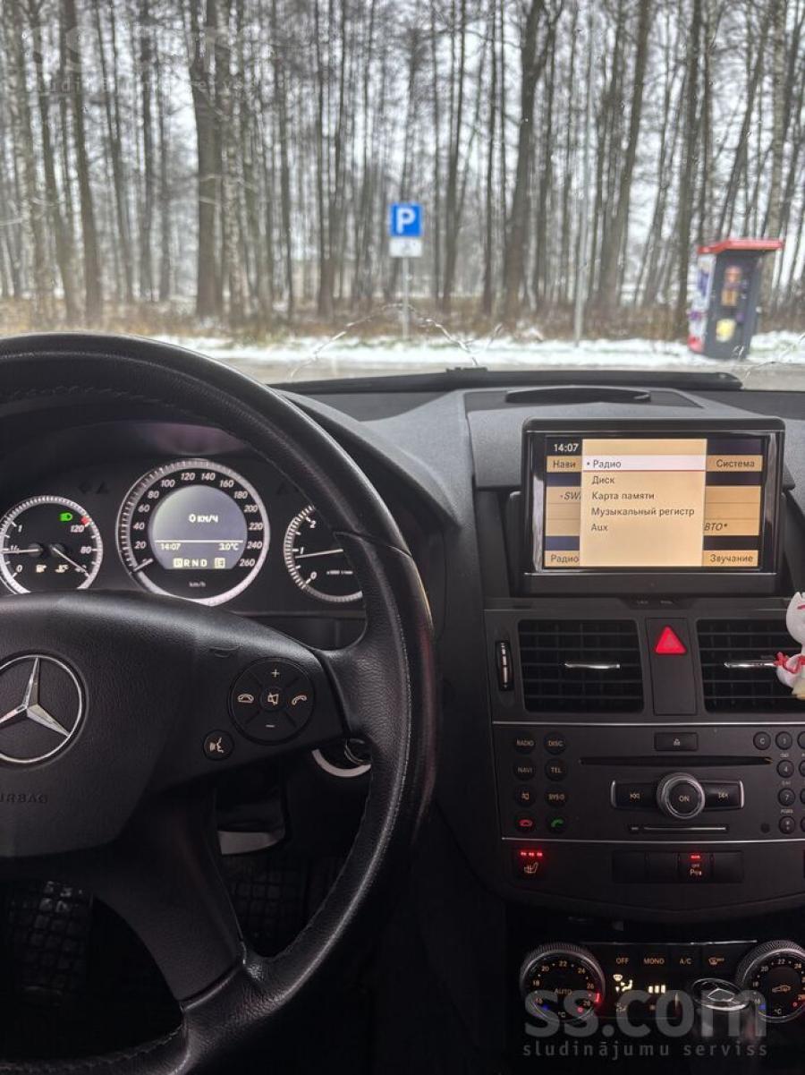 Melns Mercedes-Benz c-220 2010 Rīga, ar dzinēja tilpumu 2.20 L un nobraukumu 292 tūkst. km par 4400 €, foto 9 vietnē AUTOMOTO.COM.LV