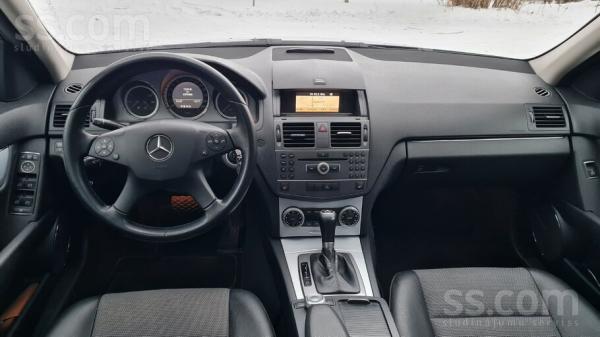 Melns Mercedes-Benz c-220 2010 Cēsis, ar dzinēja tilpumu 2.00 L un nobraukumu 296 tūkst. km par 3000 €, foto 9 vietnē AUTOMOTO.COM.LV