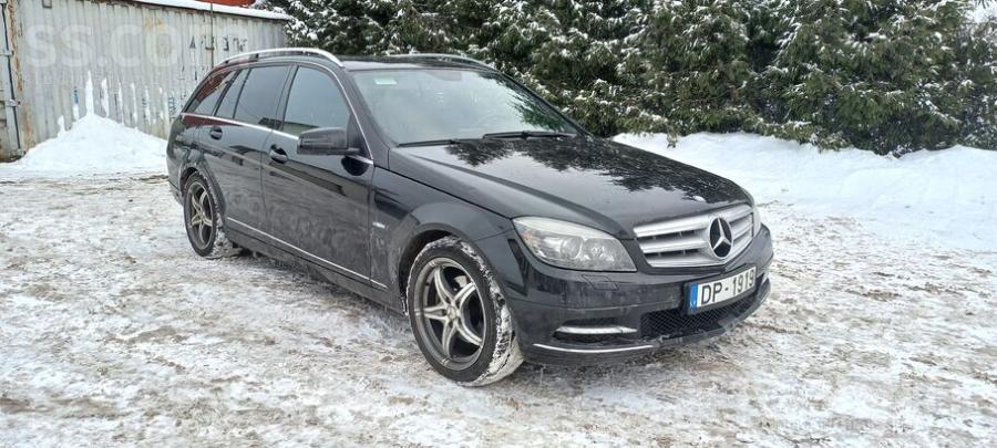 Melns Mercedes-Benz c-220 2010 Rīga, ar dzinēja tilpumu 2.20 L un nobraukumu 286 tūkst. km par 4900 €, foto 5 vietnē AUTOMOTO.COM.LV