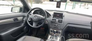 Melns Mercedes-Benz c-220 2010 Rīga, ar dzinēja tilpumu 2.20 L un nobraukumu 286 tūkst. km par 4900 €, foto 8 vietnē AUTOMOTO.COM.LV