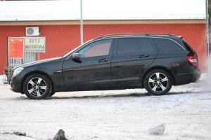 Black Mercedes-Benz c-220 2010 in Riga, with an engine capacity of 2.20 L and mileage of 0 thousand km for 5190 €, photo 2 on AUTOMOTO.COM.LV