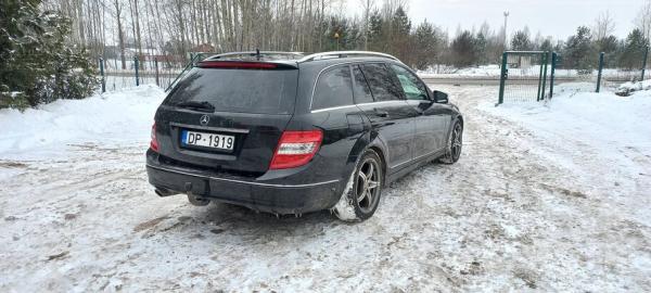 Melns Mercedes-Benz c-220 2010 Rīga, ar dzinēja tilpumu 2.20 L un nobraukumu 286 tūkst. km par 4500 €, foto 7 vietnē AUTOMOTO.COM.LV