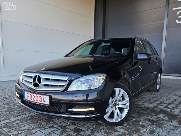 Melns Mercedes-Benz c-220 2010 Viļņa, ar dzinēja tilpumu 2.10 L un nobraukumu 369 tūkst. km par 5250 €, foto 2 vietnē AUTOMOTO.COM.LV
