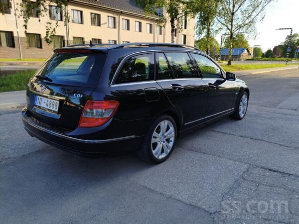 Melns Mercedes-Benz c-220 2010 Valmiera, ar dzinēja tilpumu 2.20 L un nobraukumu 303 tūkst. km par 4750 €, foto 5 vietnē AUTOMOTO.COM.LV