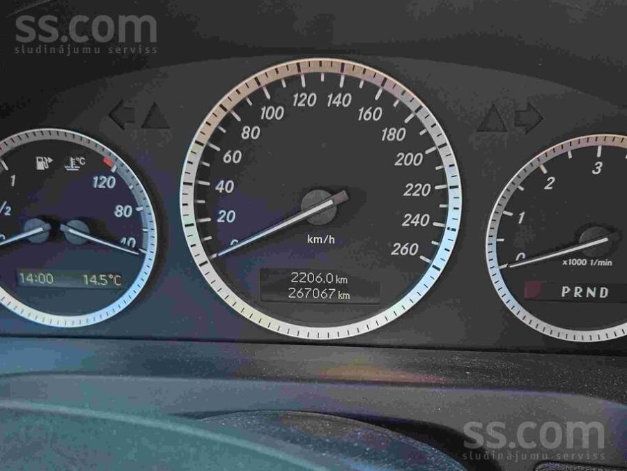 Черный Мерседес Ц 220 2010 в Рига, объемом двигателя 2.20 л и пробегом 267 тыс. км за 2500 €, фото 12 на AUTOMOTO.COM.LV