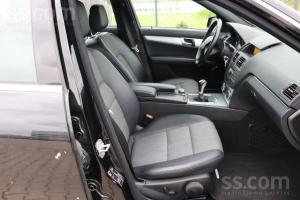 Melns Mercedes-Benz c-220 2010 Rīga, ar dzinēja tilpumu 2.20 L un nobraukumu 0 tūkst. km par 4550 €, foto 22 vietnē AUTOMOTO.COM.LV
