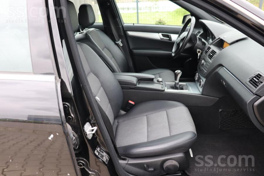 Melns Mercedes-Benz c-220 2010 Rīga, ar dzinēja tilpumu 2.20 L un nobraukumu 0 tūkst. km par 4550 €, foto 22 vietnē AUTOMOTO.COM.LV