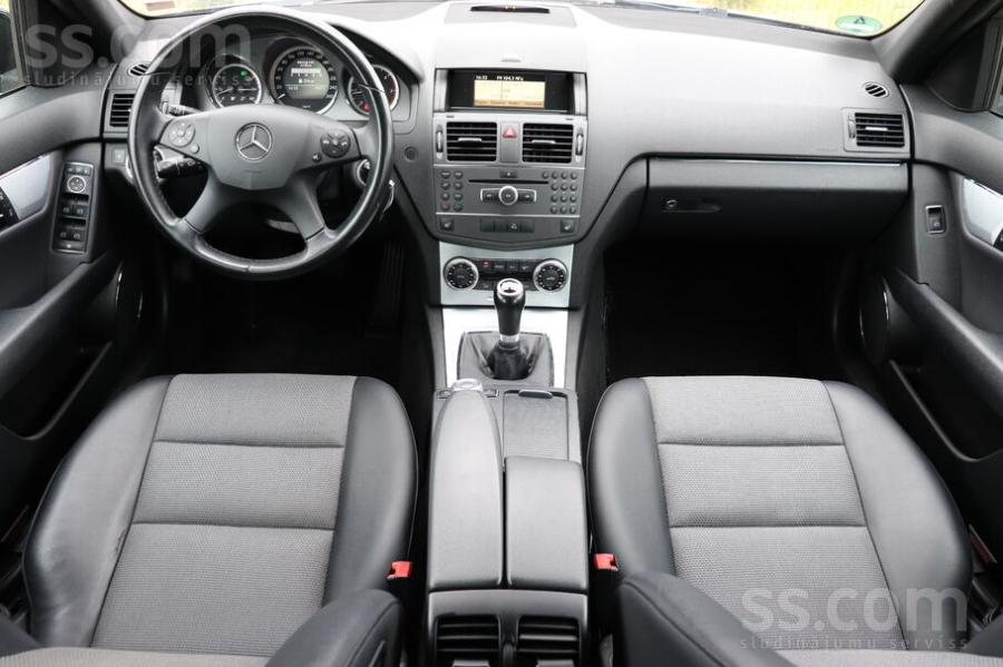 Melns Mercedes-Benz c-220 2010 Rīga, ar dzinēja tilpumu 2.20 L un nobraukumu 0 tūkst. km par 4550 €, foto 24 vietnē AUTOMOTO.COM.LV