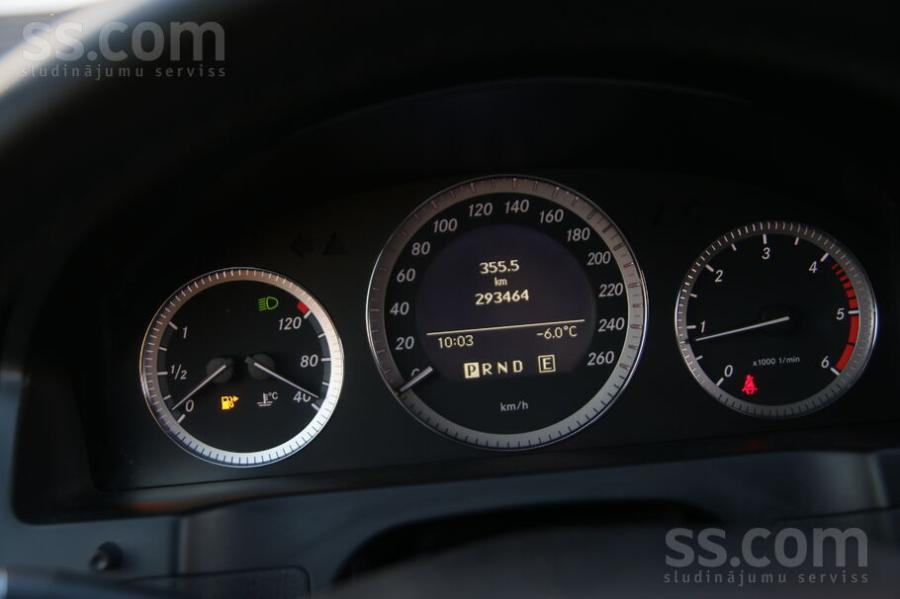 Melns Mercedes-Benz c-220 2010 Rīga, ar dzinēja tilpumu 2.20 L un nobraukumu 0 tūkst. km par 5190 €, foto 24 vietnē AUTOMOTO.COM.LV