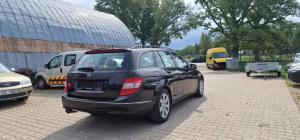 Черный Мерседес Ц 220 2010 в Валмиера, объемом двигателя 2.20 л и пробегом 309 тыс. км за 4000 €, фото 4 на AUTOMOTO.COM.LV