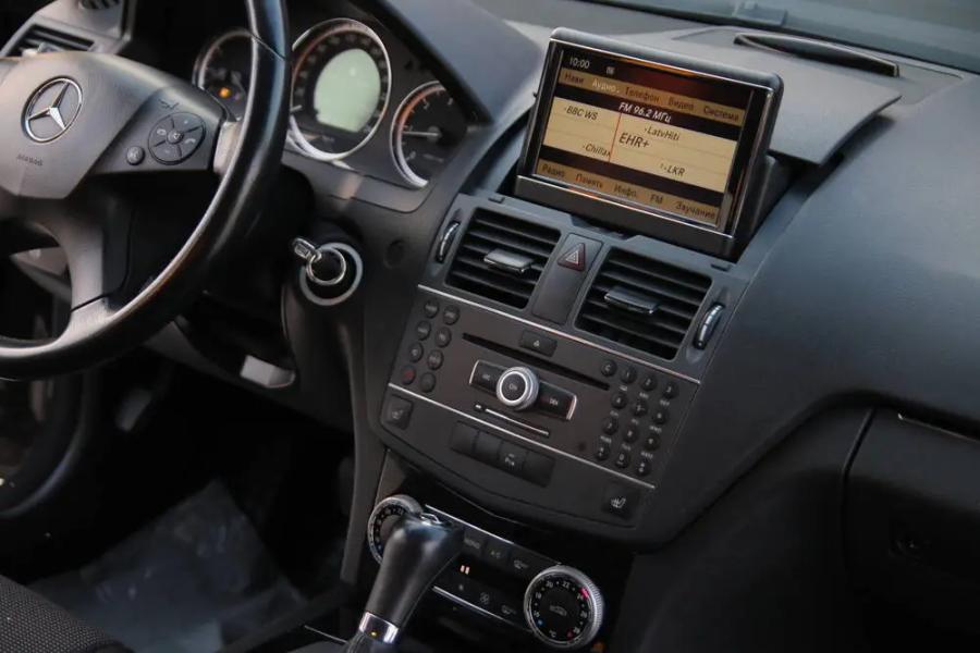 Melns Mercedes-Benz c-220 2010 Rīga, ar dzinēja tilpumu 2.20 L un nobraukumu 293 tūkst. km par 5190 €, foto 15 vietnē AUTOMOTO.COM.LV