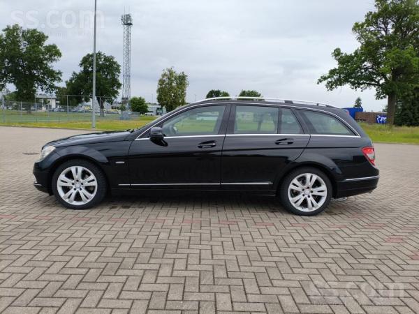 Melns Mercedes-Benz c-220 2010 Valmiera, ar dzinēja tilpumu 2.20 L un nobraukumu 307 tūkst. km par 4780 €, foto 2 vietnē AUTOMOTO.COM.LV