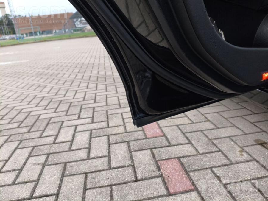 Melns Mercedes-Benz c-220 2010 Valmiera, ar dzinēja tilpumu 2.20 L un nobraukumu 307 tūkst. km par 4780 €, foto 15 vietnē AUTOMOTO.COM.LV