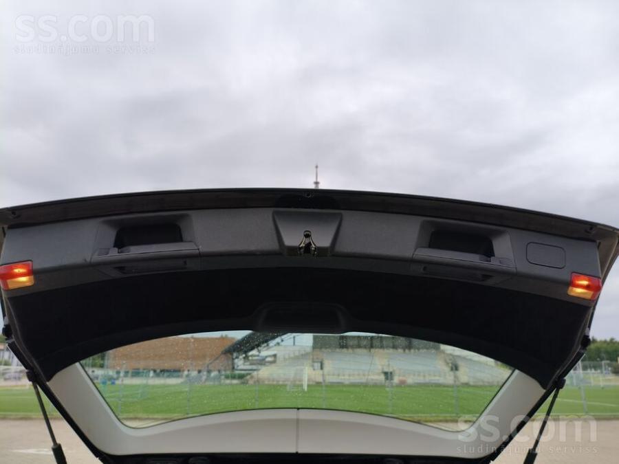 Melns Mercedes-Benz c-220 2010 Valmiera, ar dzinēja tilpumu 2.20 L un nobraukumu 307 tūkst. km par 4780 €, foto 16 vietnē AUTOMOTO.COM.LV