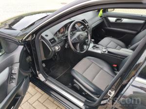 Melns Mercedes-Benz c-220 2010 Valmiera, ar dzinēja tilpumu 2.20 L un nobraukumu 307 tūkst. km par 4780 €, foto 20 vietnē AUTOMOTO.COM.LV