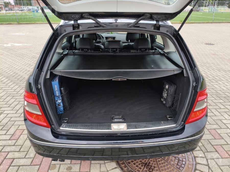 Melns Mercedes-Benz c-220 2010 Valmiera, ar dzinēja tilpumu 2.20 L un nobraukumu 307 tūkst. km par 4780 €, foto 22 vietnē AUTOMOTO.COM.LV