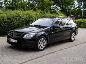 Черный Мерседес Ц 220 2010 в Рига, объемом двигателя 2.20 л и пробегом 265 тыс. км за 4450 €, фото 3 на AUTOMOTO.COM.LV