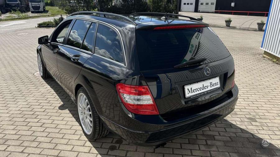 Melns Mercedes-Benz c-220 2010 Marijampole, ar dzinēja tilpumu 2.20 L un nobraukumu 355 tūkst. km par 4600 €, foto 9 vietnē AUTOMOTO.COM.LV