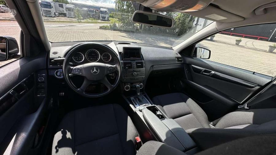 Melns Mercedes-Benz c-220 2010 Marijampole, ar dzinēja tilpumu 2.20 L un nobraukumu 355 tūkst. km par 4600 €, foto 11 vietnē AUTOMOTO.COM.LV