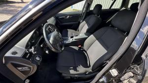 Melns Mercedes-Benz c-220 2010 Marijampole, ar dzinēja tilpumu 2.20 L un nobraukumu 355 tūkst. km par 4600 €, foto 13 vietnē AUTOMOTO.COM.LV