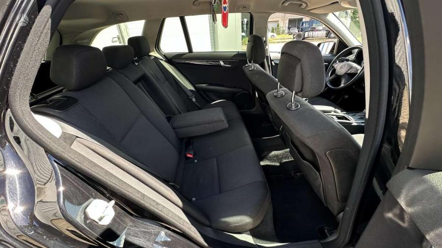Melns Mercedes-Benz c-220 2010 Marijampole, ar dzinēja tilpumu 2.20 L un nobraukumu 355 tūkst. km par 4600 €, foto 16 vietnē AUTOMOTO.COM.LV
