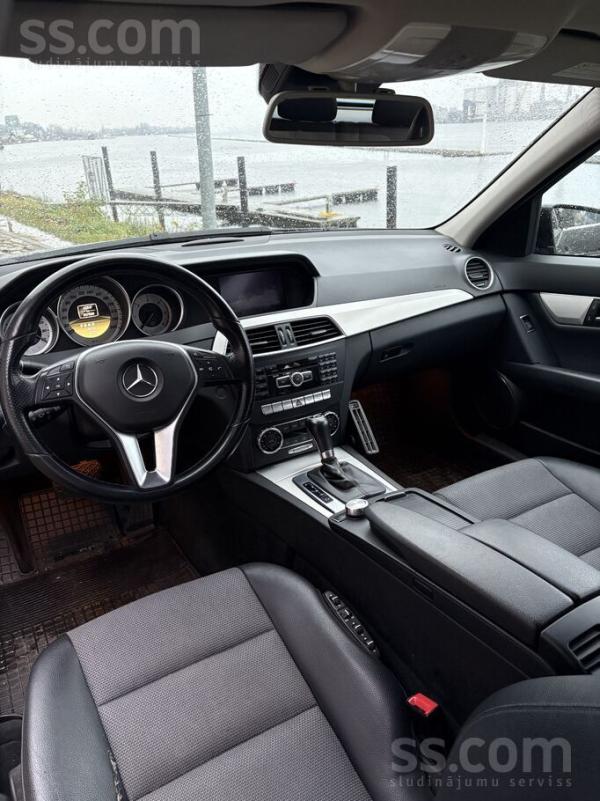 Melns Mercedes-Benz c-220 2011 Rīga, ar dzinēja tilpumu 2.10 L un nobraukumu 358 tūkst. km par 6400 €, foto 7 vietnē AUTOMOTO.COM.LV