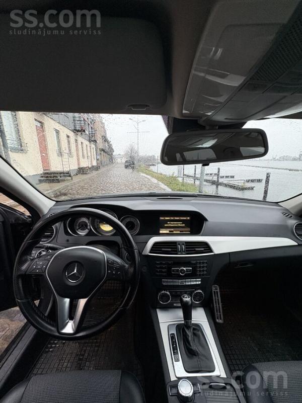 Melns Mercedes-Benz c-220 2011 Rīga, ar dzinēja tilpumu 2.10 L un nobraukumu 358 tūkst. km par 6400 €, foto 8 vietnē AUTOMOTO.COM.LV