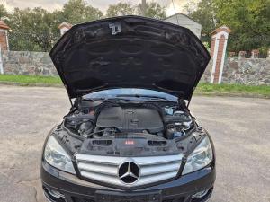 Melns Mercedes-Benz c-220 2011 Viļņa, ar dzinēja tilpumu 0.00 L un nobraukumu 255 tūkst. km par 4100 €, foto 8 vietnē AUTOMOTO.COM.LV