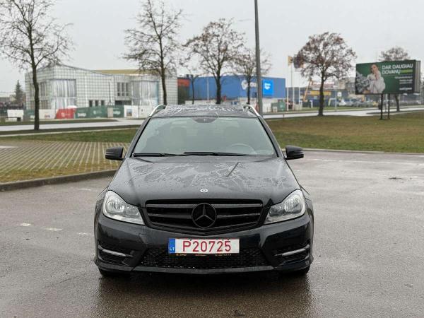 Melns Mercedes-Benz c-220 2011 Šauļi, ar dzinēja tilpumu 2.14 L un nobraukumu 264 tūkst. km par 6890 €, foto 4 vietnē AUTOMOTO.COM.LV