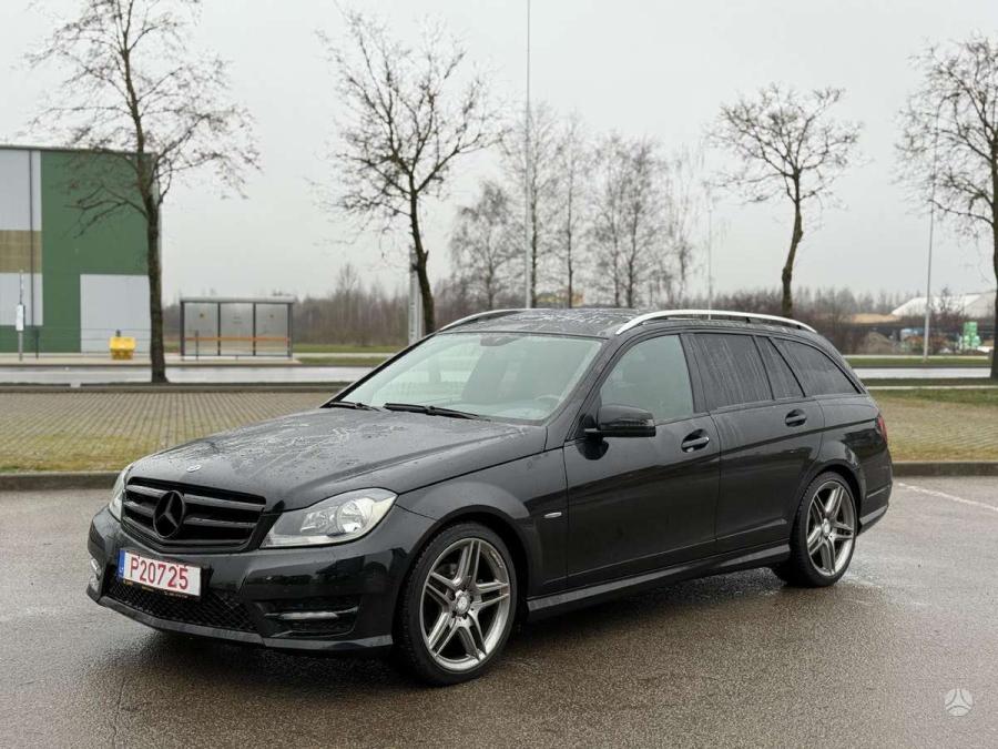 Black Mercedes-Benz c-220 2011 in Siauliai, with an engine capacity of 2.14 L and mileage of 264 thousand km for 6890 €, photo 6 on AUTOMOTO.COM.LV