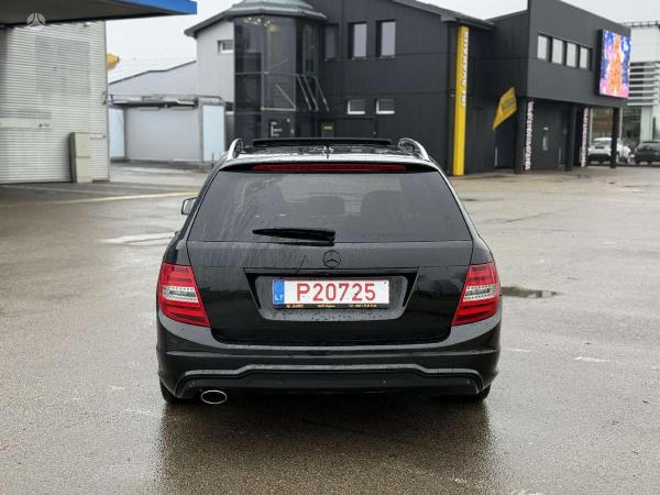Melns Mercedes-Benz c-220 2011 Šauļi, ar dzinēja tilpumu 2.14 L un nobraukumu 264 tūkst. km par 6890 €, foto 9 vietnē AUTOMOTO.COM.LV