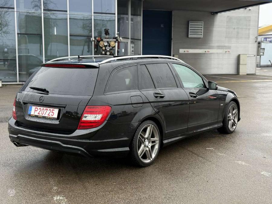 Black Mercedes-Benz c-220 2011 in Siauliai, with an engine capacity of 2.14 L and mileage of 264 thousand km for 6890 €, photo 10 on AUTOMOTO.COM.LV